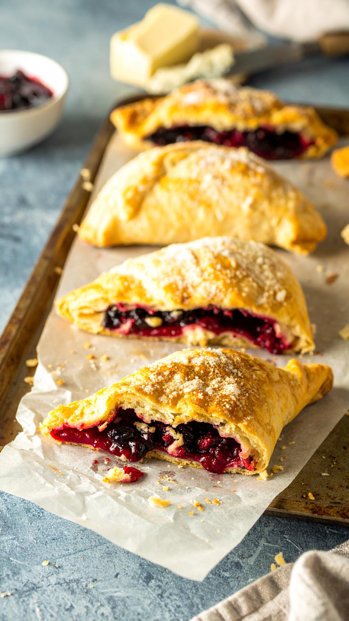 Berry Cream Cheese Puff Pastry Recipe | Easy, Delicious Dessert, Quick ...