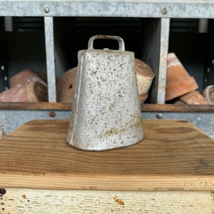 Vintage Cow Bell / Large Gray Bell / Six Inch High Cowbell / Old ...