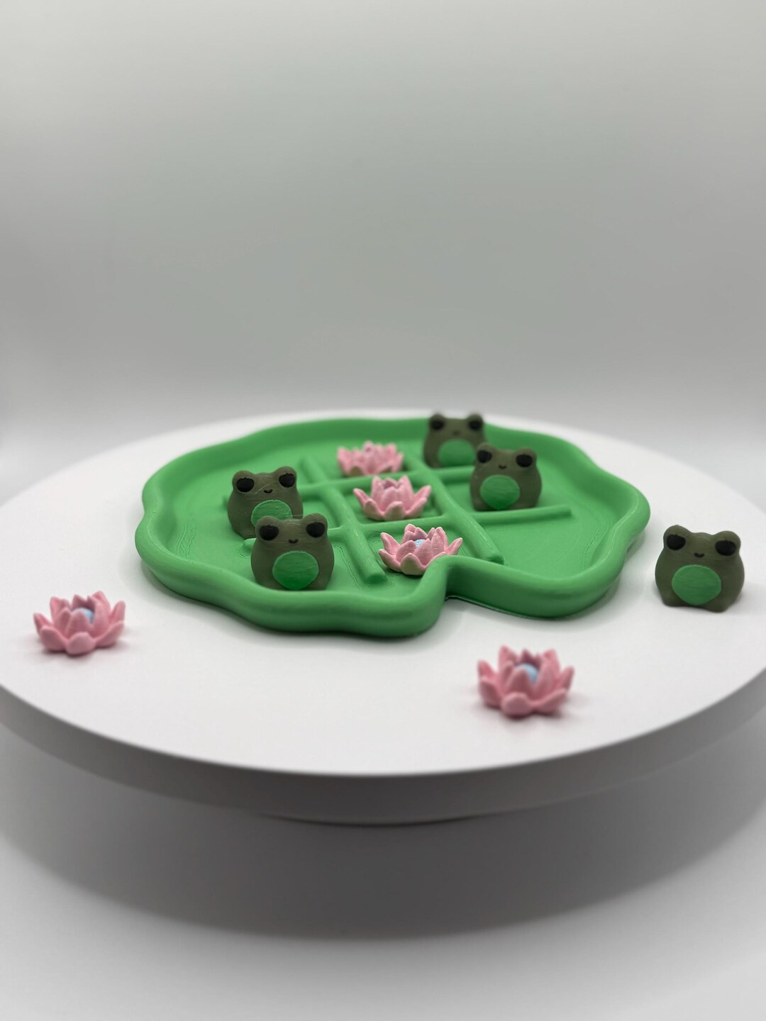 3D Printed Lilypad / Frogs / Flowers Tic Tac Toe Board - Etsy