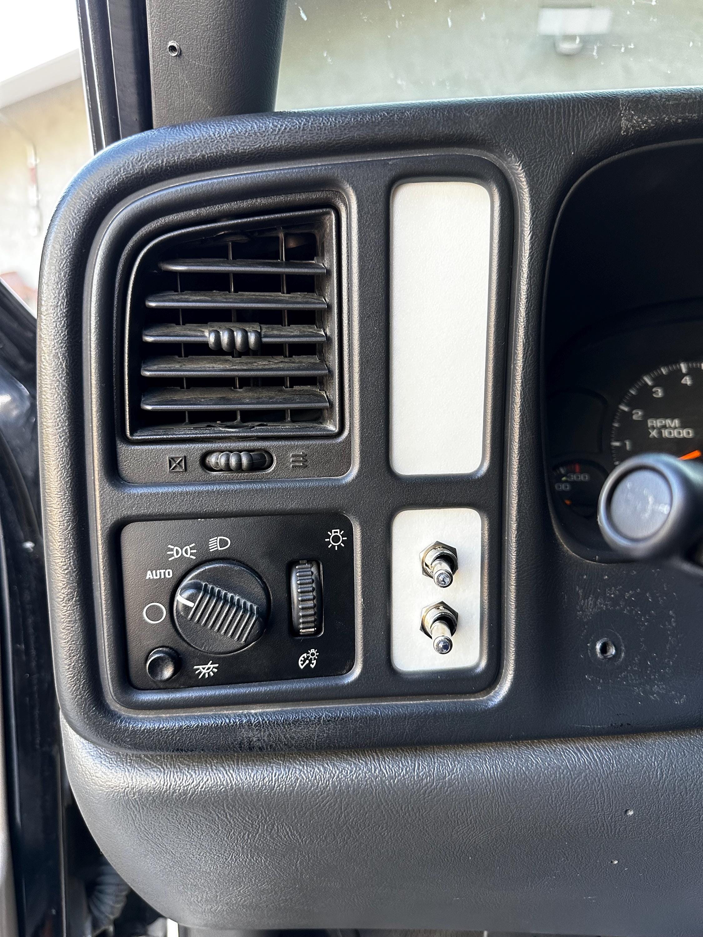 Chevy Silverado / Sierra / Tahoe / Suburban GMT800 Panel / Cubby / Slot ...