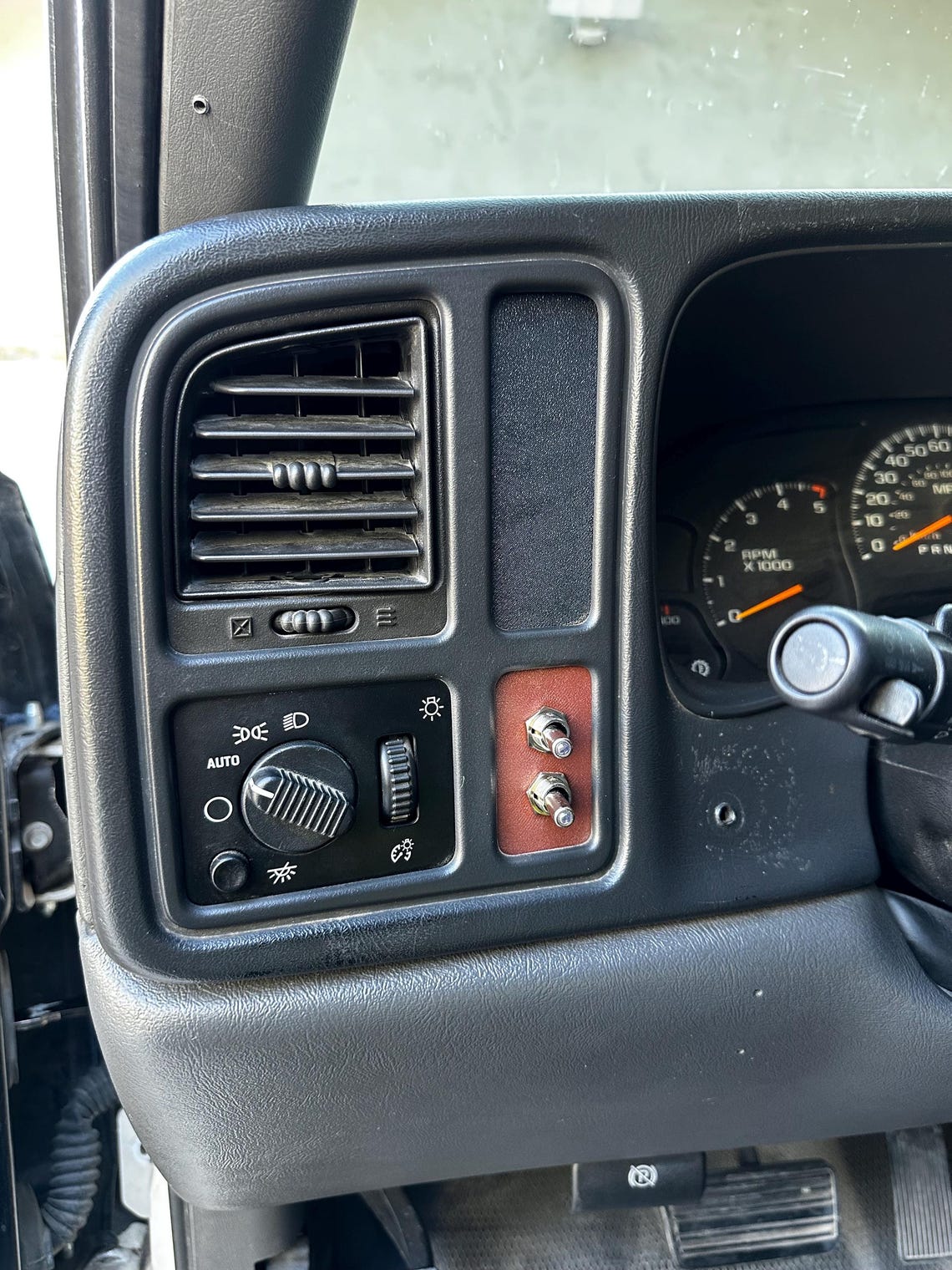 Chevy Silverado / Sierra / Tahoe / Suburban GMT800 Panel / Cubby / Slot ...