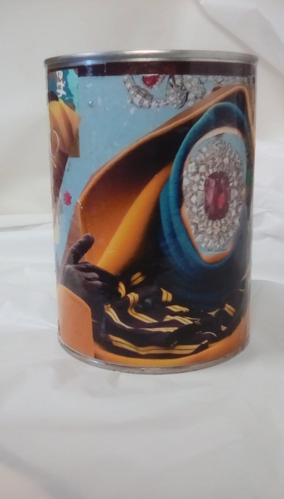 Artsy Collaged Coffee Can Upcycled Into a Functional Storage Bin for ...