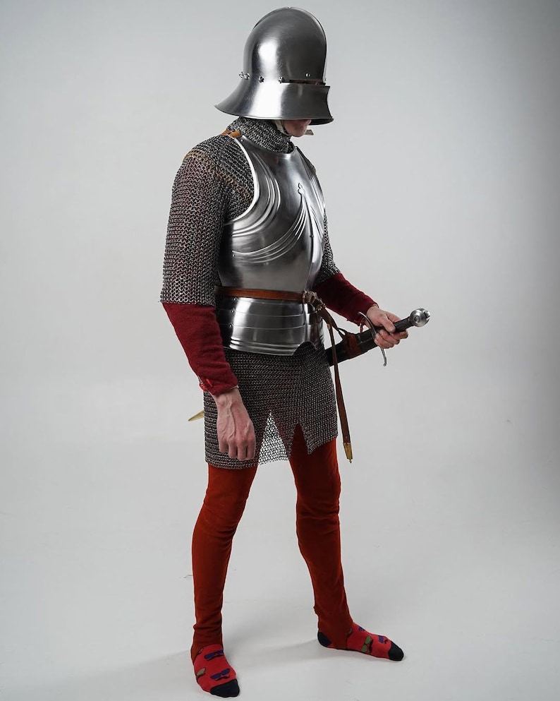 Medieval Knight Armor Set Gothic Breastplate Chainmail Helmet ...