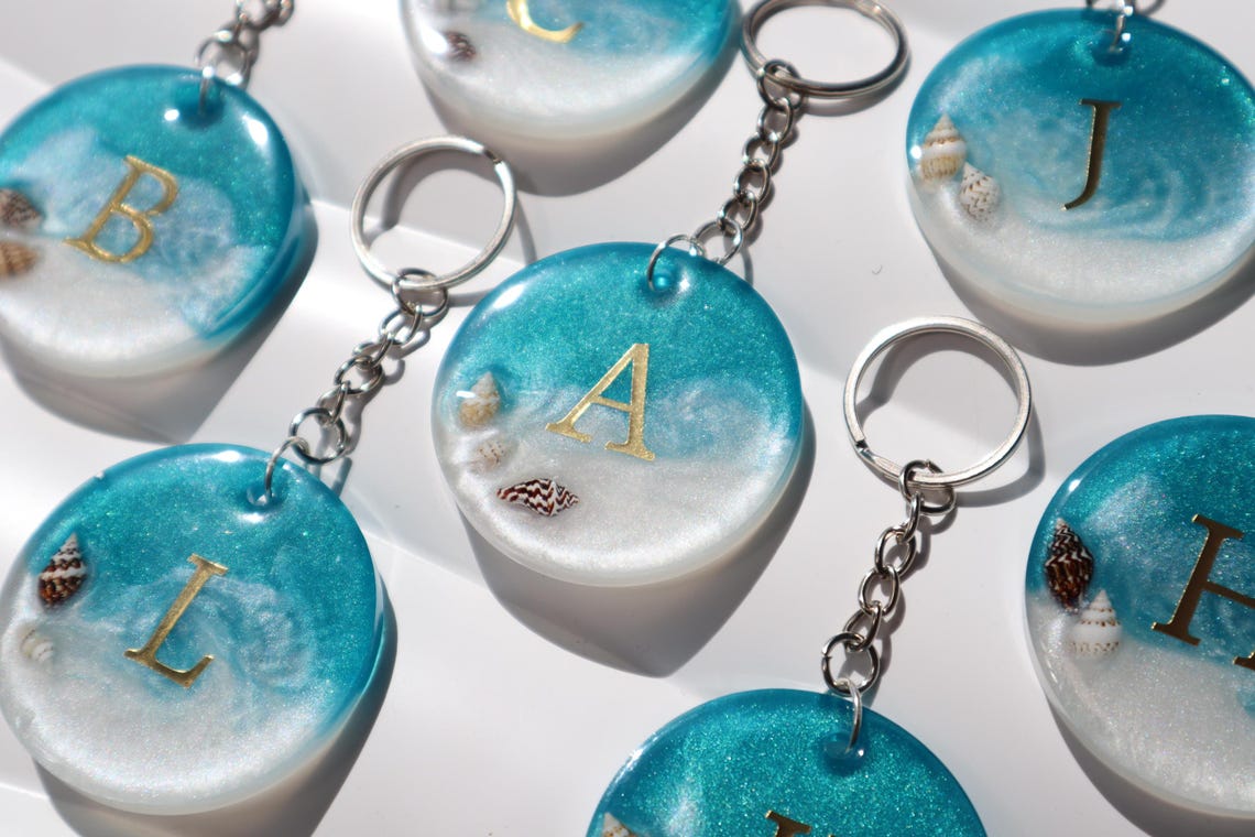 Ocean Blue Resin Initial Keyring: Beach Shells, Custom Letter - Etsy