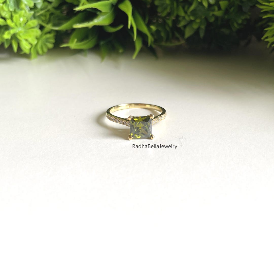 Princess Cut Peridot & Diamond Solitaire Accent Engagement Ring in 925 ...