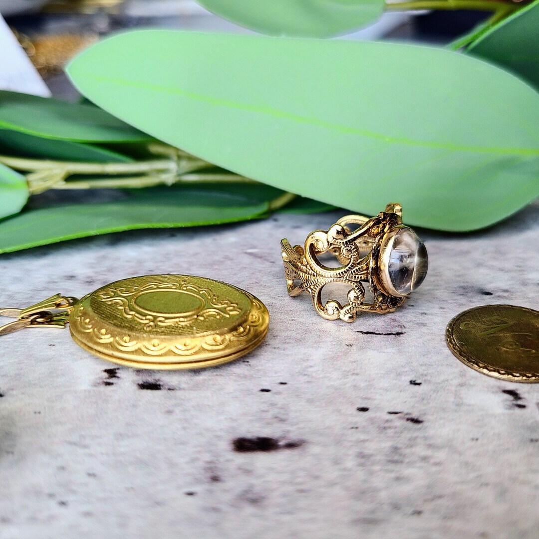 Victorian Quartz Statement Ring: Adjustable Gold Gothic Jewelry - Etsy
