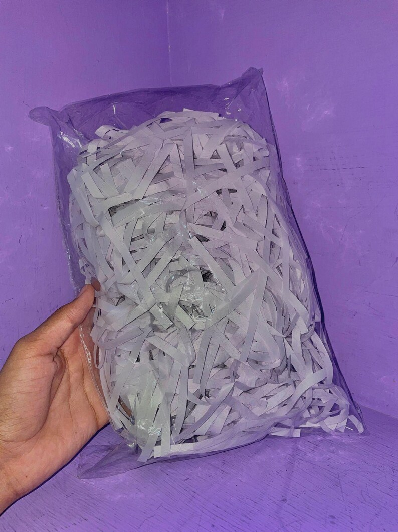 White Shredded Paper for Gift Packaging, 200g, Premium Gift Box Filler ...