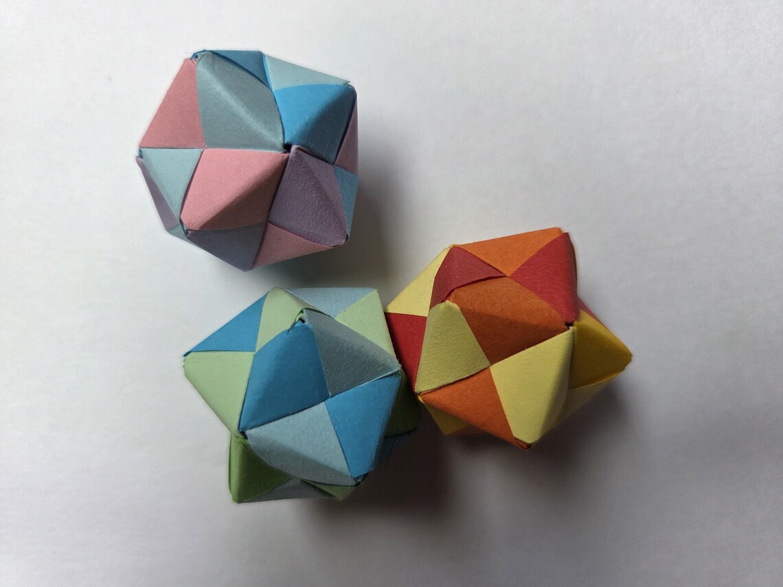 Origami Mini Kusudama in a Display Box - Etsy