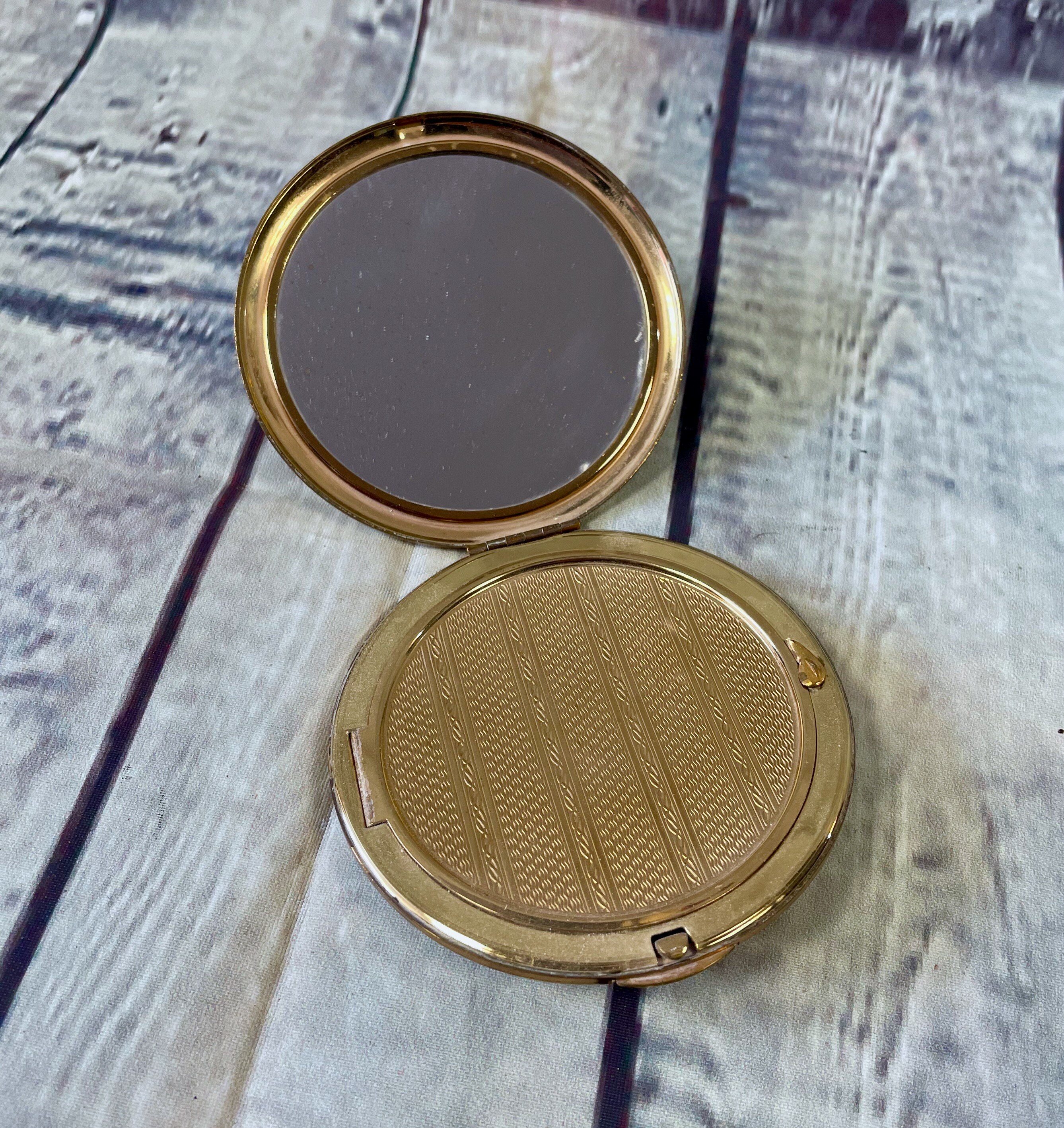 Vintage Deep Gold Powder Compact, Vintage Compact, Vintage Style ...