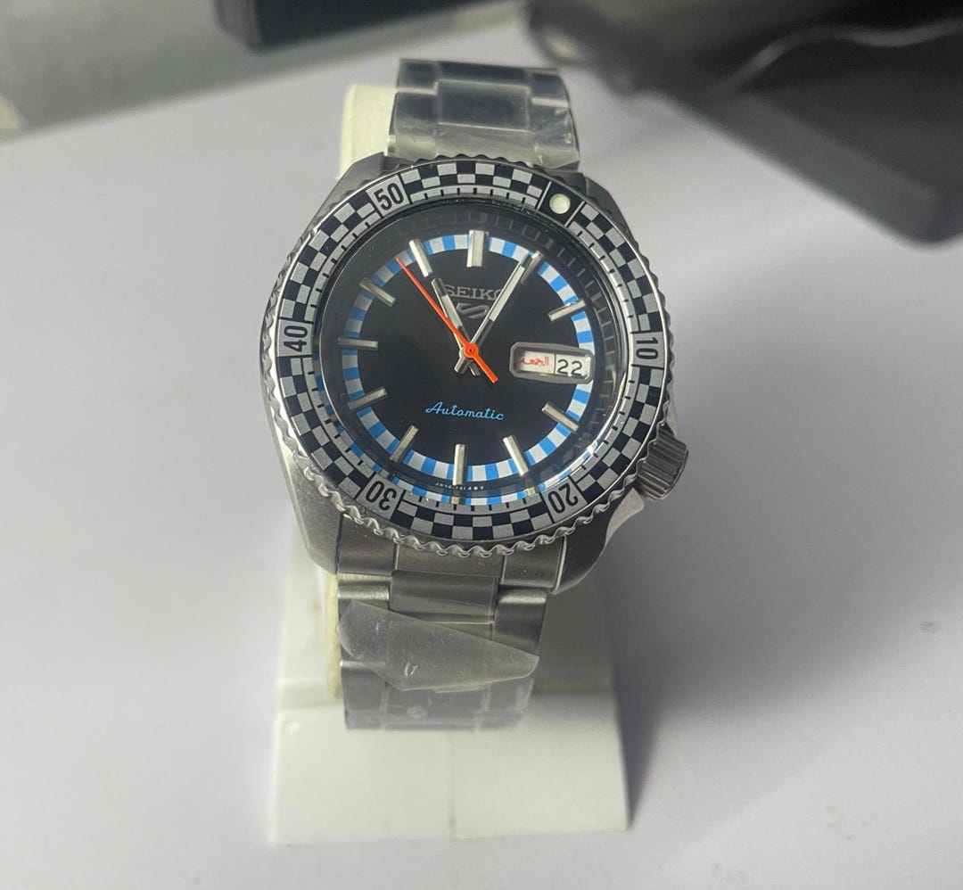 Seiko Automatic Racing-style Watch With Checkered Bezel and Day-date ...