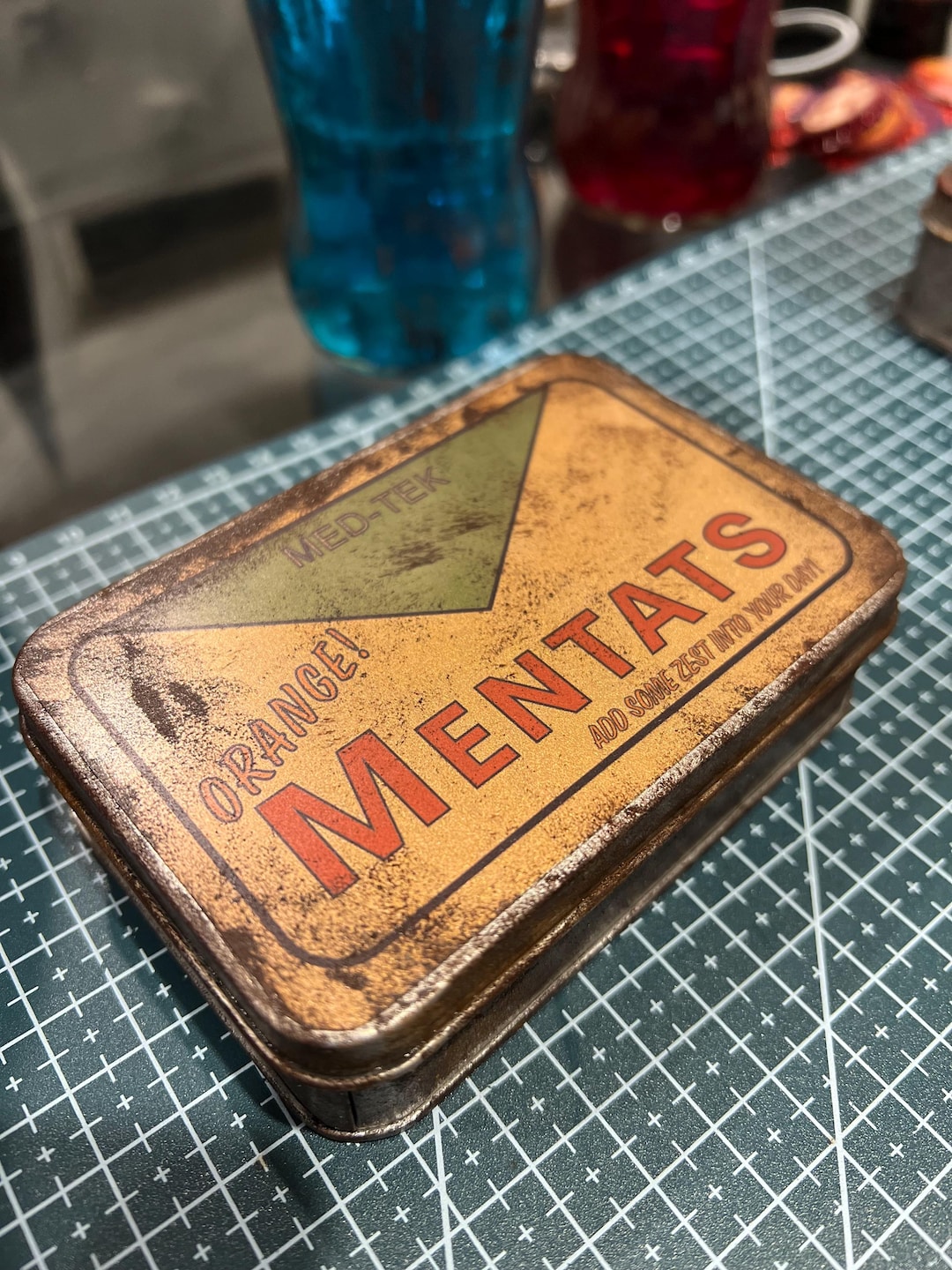 Fallout MENTATS Orange Tin + Bottle Caps - Etsy