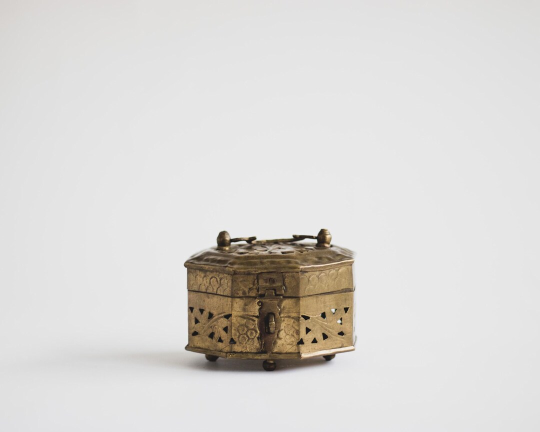 Small Vintage Octagon Brass Cricket Box With Lid, Mid Century Brass ...