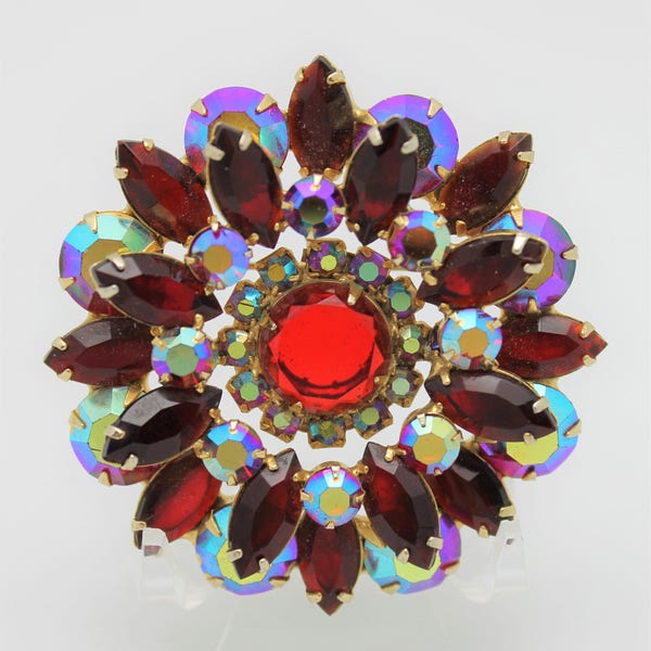 Red Vintage Brooch - Etsy