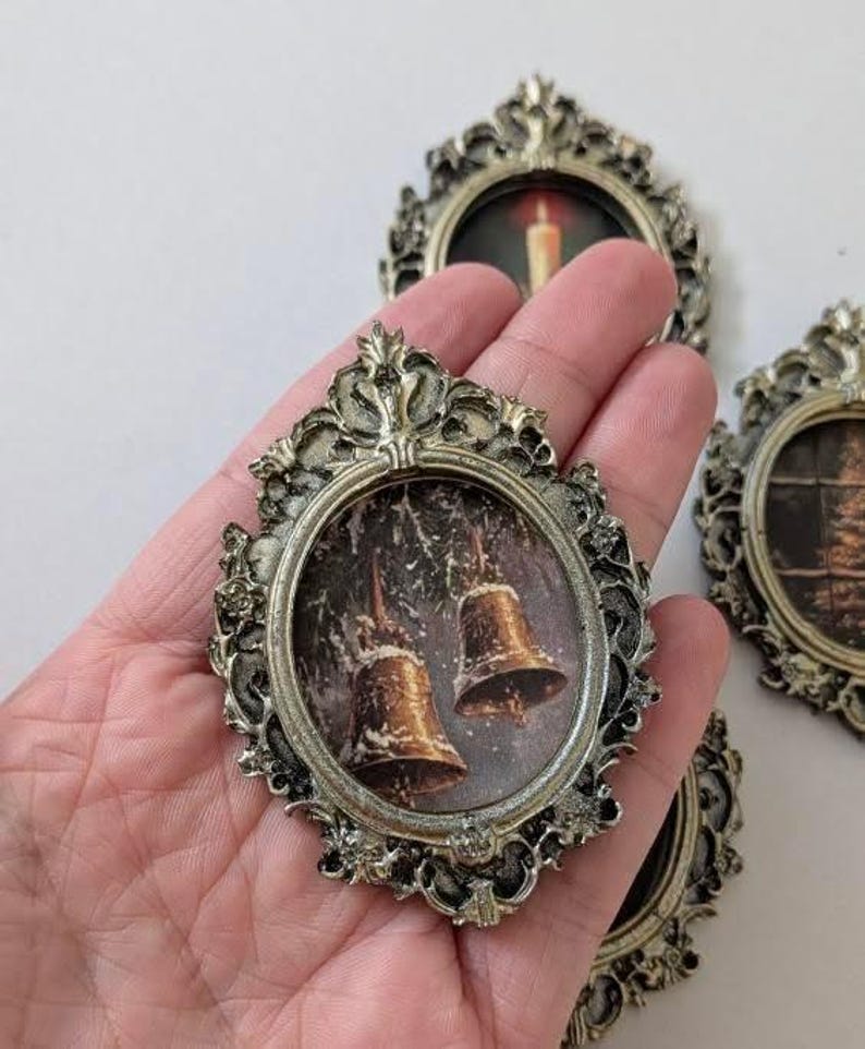 Set of Mini Vintage Christmas Frames, Wall Decorations & Hanging ...