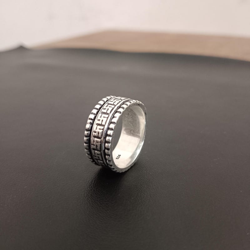 Swastik Ring - Etsy