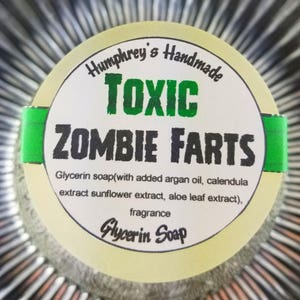 TOXIC ZOMBIE FARTS Soap, Glow in the Dark Vanilla Shave Soap, Round ...