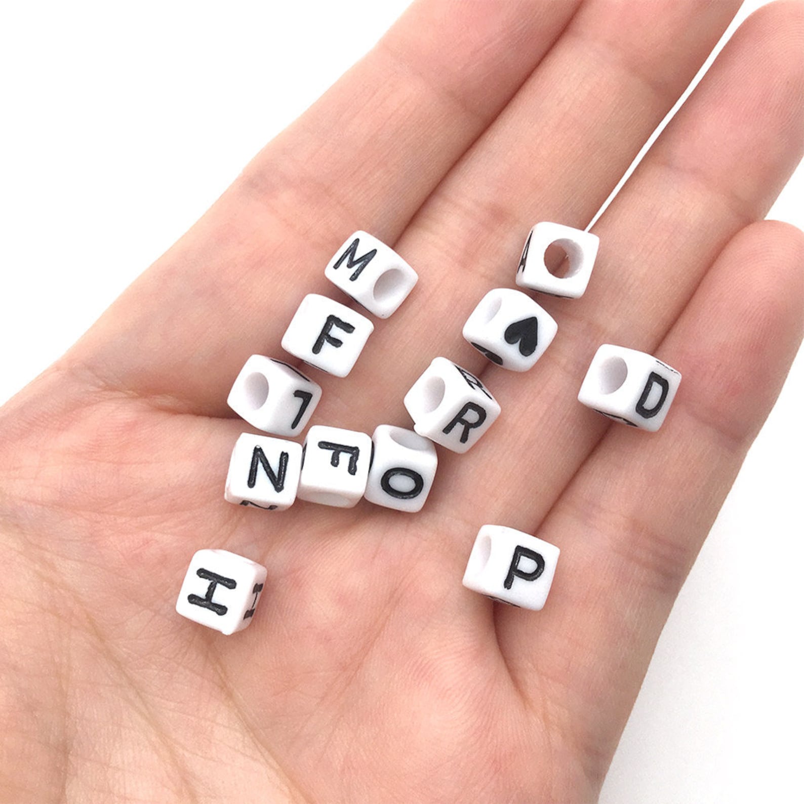 100PCS Mix Square Letter Beads Alphabet Cube or Round Beads A to Z ...