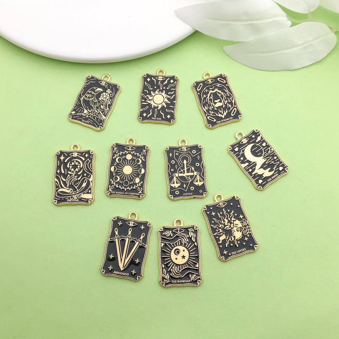 10pcs Random Mix Black Alloy Enamel Tarot Card Pendants, Sun & Moon ...