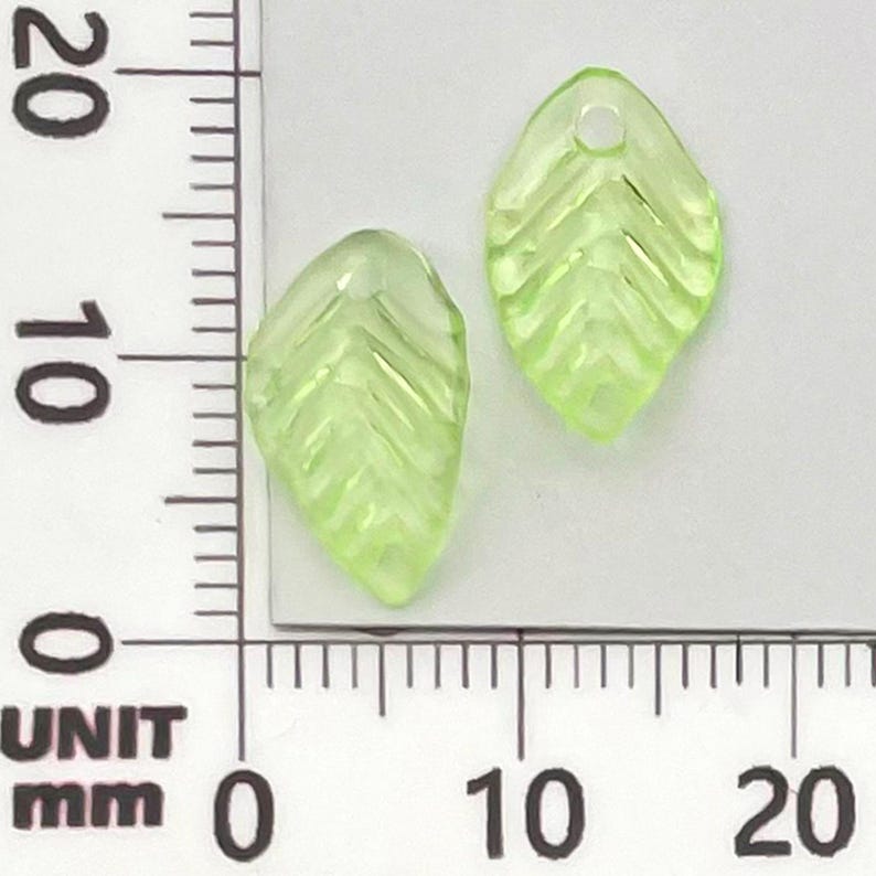 Mix 60/300pcs Green Acrylic Leaf Beads Charms Transparent Mini Cute ...