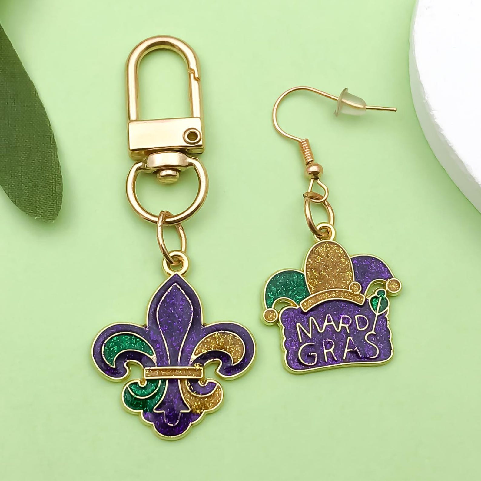 10pcs Mix Mardi Gras Charms Carnival Mask Crown Jester Enamel Pendants ...
