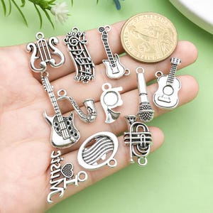50pcs Bulk Enamel Music Charms Tibetan Guitar Notes Piano Musical ...