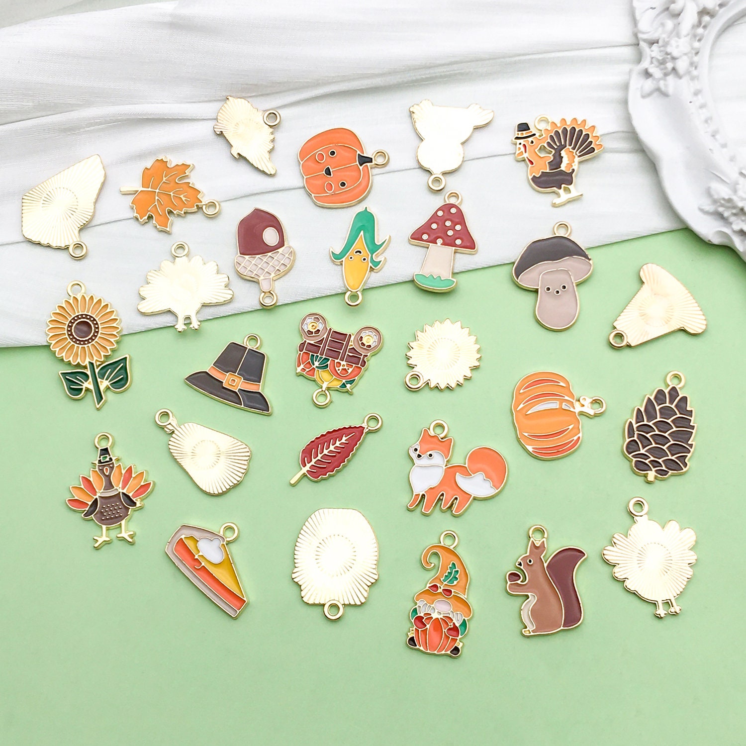 10/27pcs Mix Enamel Autumn Charms Maple Leaf Pumpkin Squirrel Acorn ...