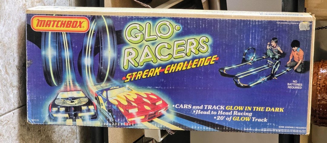 HTF Vintage Matchbox Glo Racers Streak Challenge Racetrack Glow in Dark ...