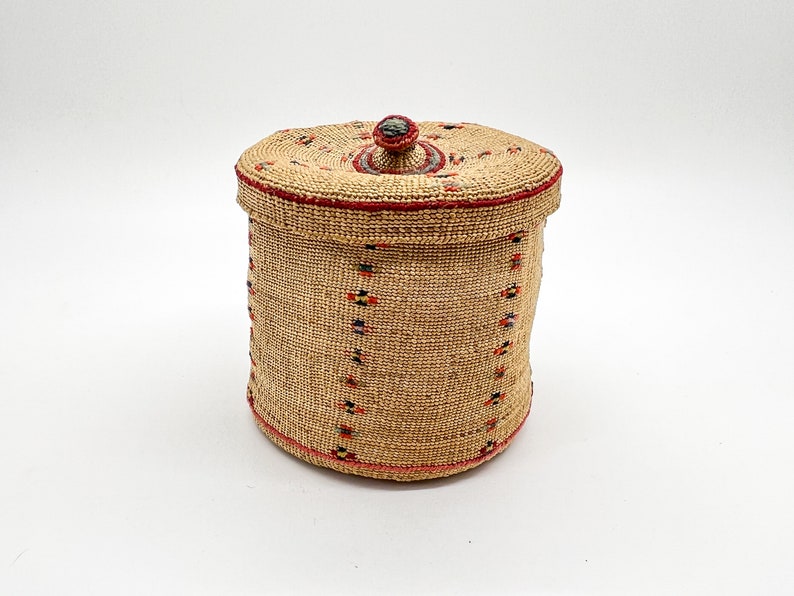 Rare Aleut Finely Woven Grass Small Lidded Basket, Aleutian Islands, Alaska C.1900. - Etsy