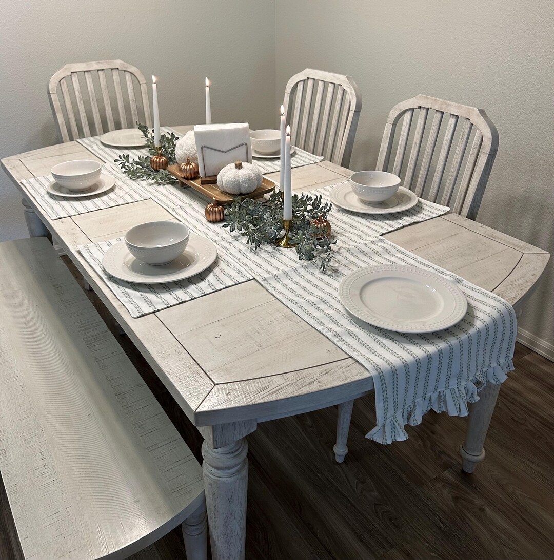 Ruffled Table Runner and Placemat Set - Etsy