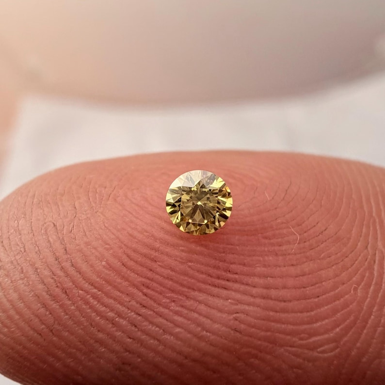 Natural Yellow Round Diamond 0.15ct | 3.30mm Brilliant Cut Loose ...