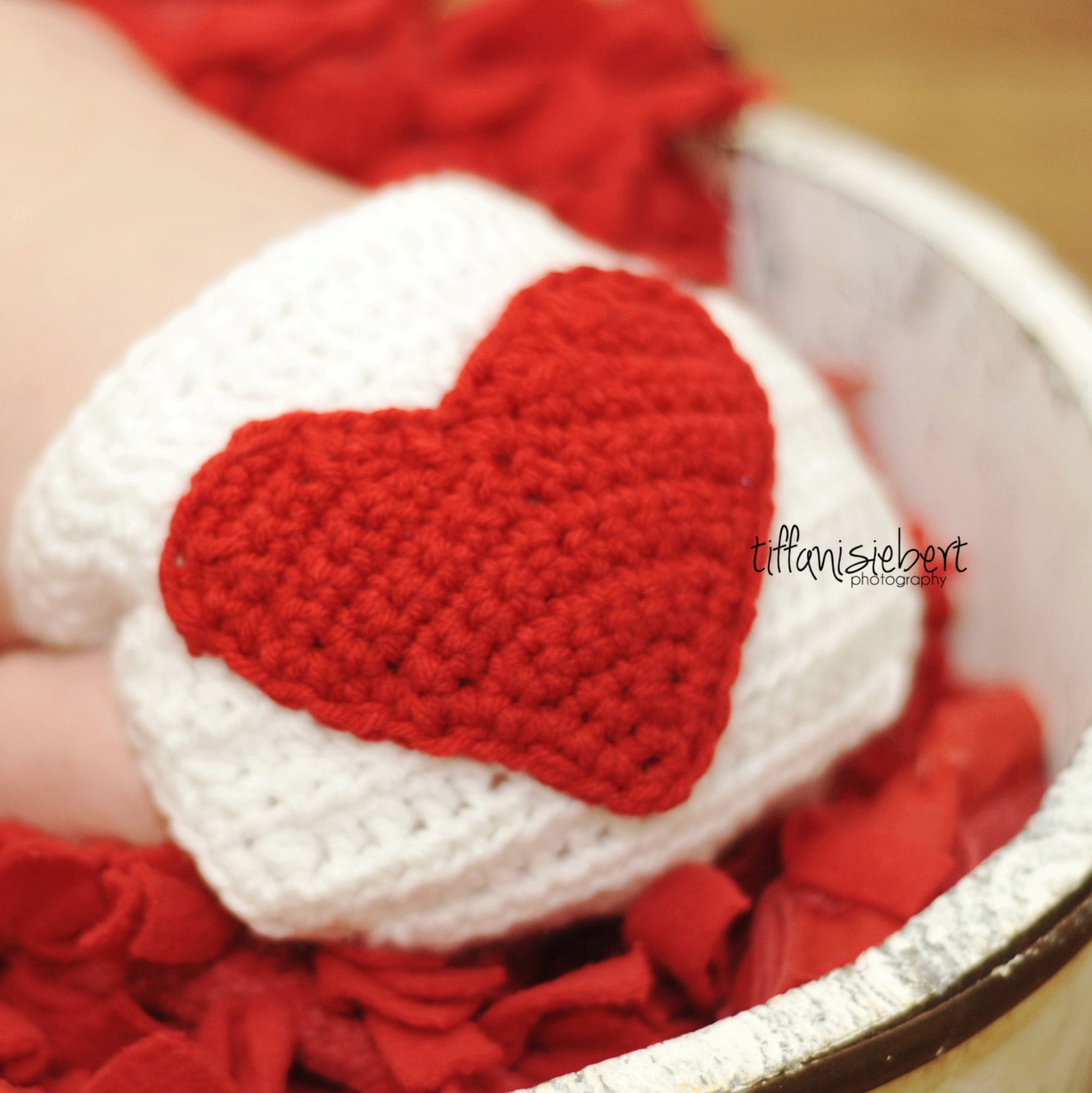 Valentine's Day Heart Butt Diaper Cover in White and Red | Etsy