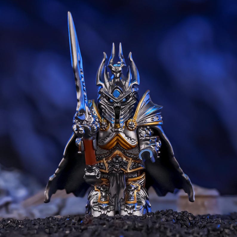 Custom Lich King Miniature Figure Armor Set, DND Miniatures, World of ...