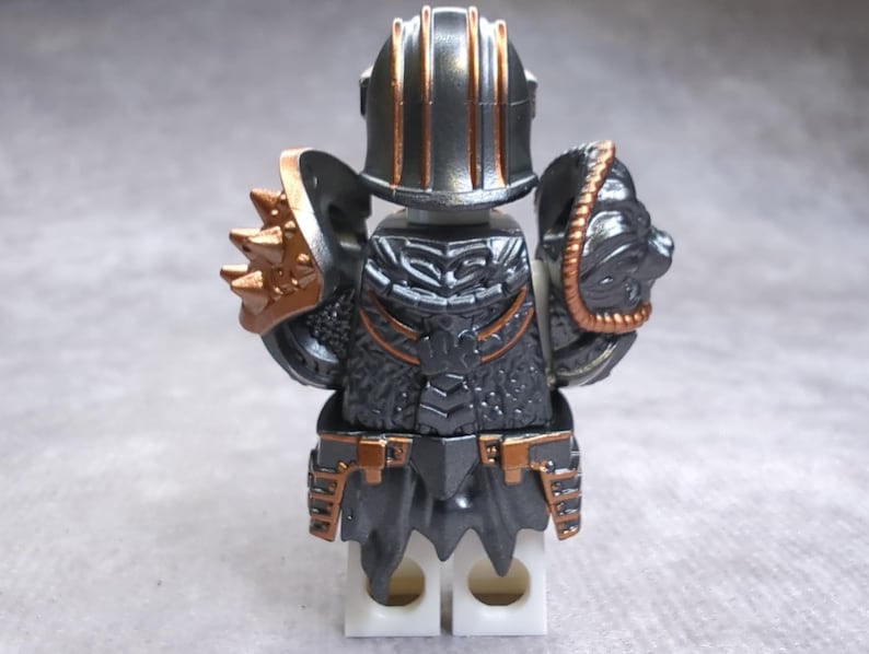 Custom Holden Cross Minifigure Armor Set, DND Miniatures, Gryphon for ...