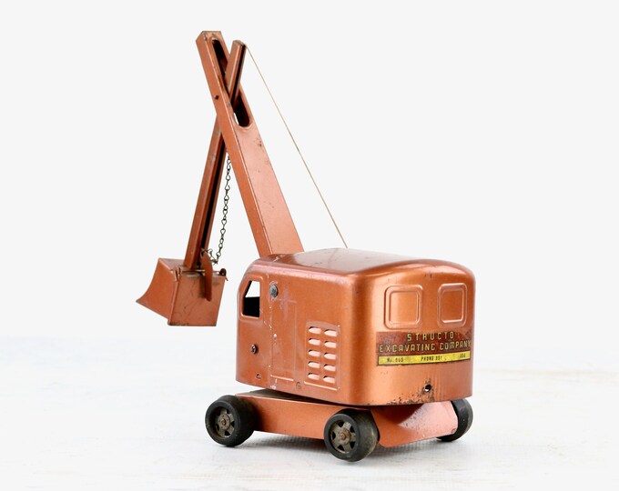 Vintage Structo Excavating Company Crane No. 605, Vintage, Boys Room ...
