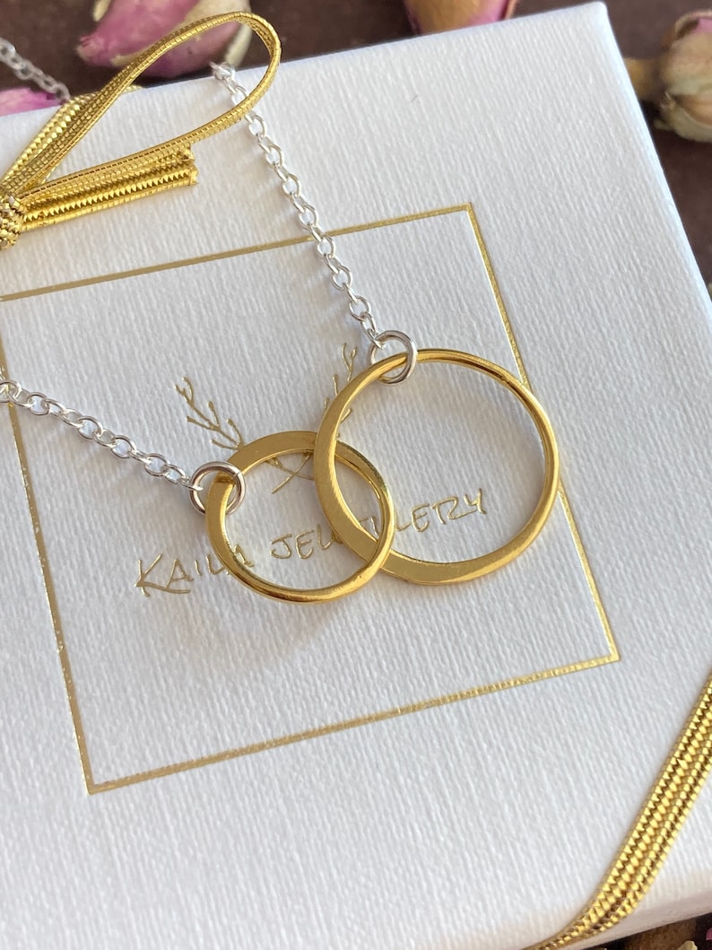 Sterling Silver Interlocking Circle Necklace: Unity, Infinity Design - Etsy