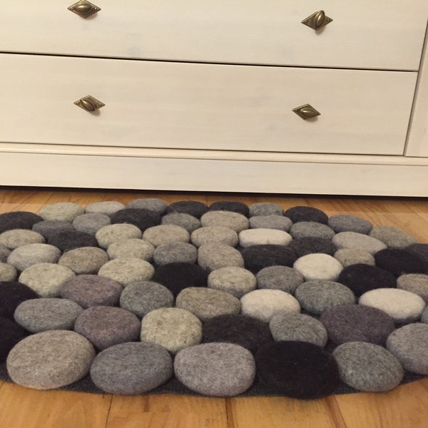Felt Stones Rug - Etsy