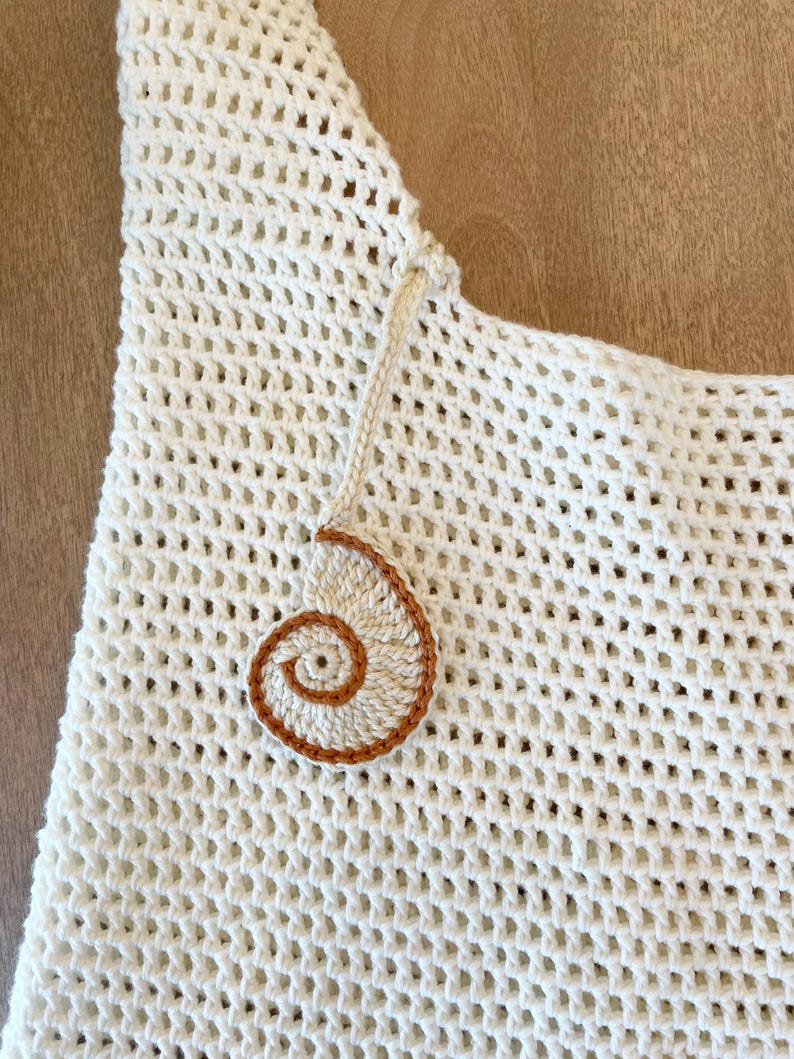 Crochet Seashell Pattern: Easy Beach Keychain DIY (PDF Download) - Etsy