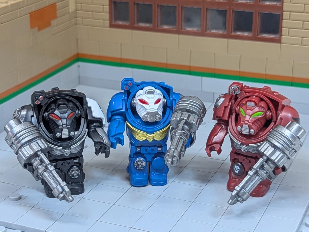 Unveiling! 3 Armored Robot Figure Warhammer : Detailed Craftsmanship ...