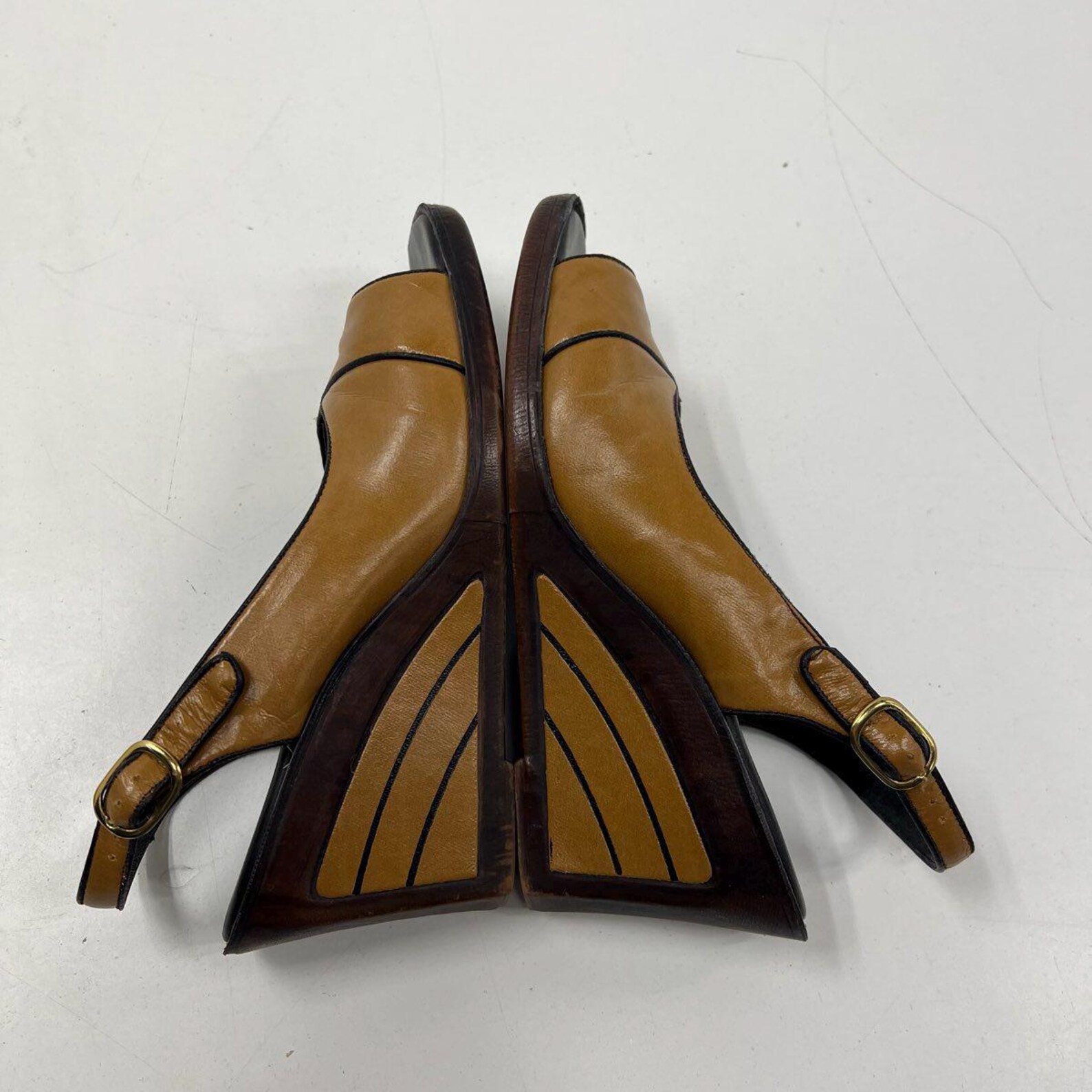 Vintage 70s Life Stride Bingo Camel Wedge Slingback Sandals IOB Size 7. ...