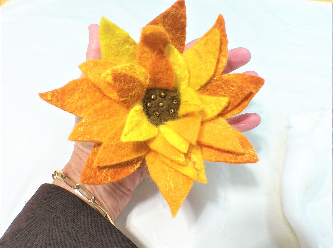 Sunflower Brooch, Wool Sunflower - Etsy