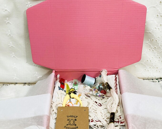 Slow Stitch Sewing Kit, Mini Beginner Sewing Kit, Mindful Sewing ...