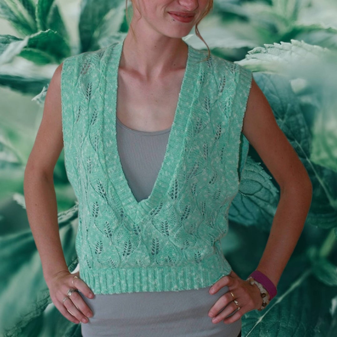 Vintage 80s Peppermint Mint Green LEAF Design KNIT Deep Vee V-neck ...
