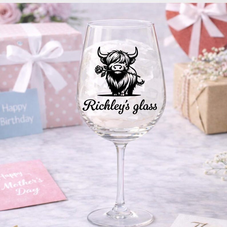 Personalised Highland Cow Wine Glass – Farmhouse Kitchen Decor - Etsy