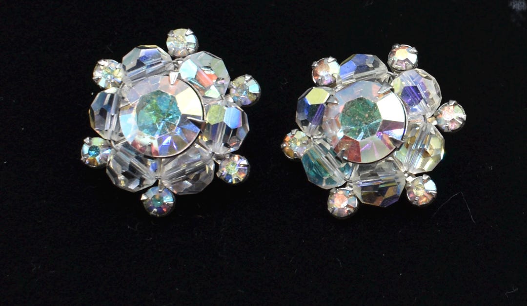 Early Weiss Clear Crystal Rhinestone Earrings, Signed Weiss, Clip on ...