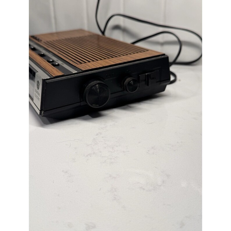 Vintage GE General Electric Digital Alarm Clock Radio Model 7-4624a ...