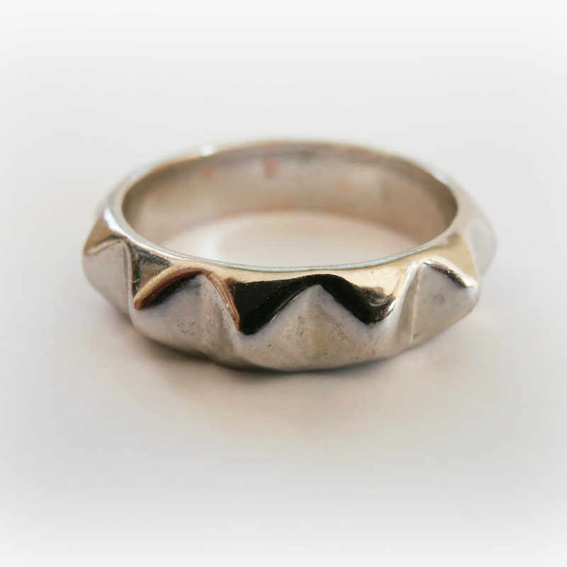 Silver Pyramid Ring - Etsy
