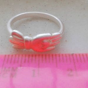 Hand With Heart Ring - Hand Holding Heart Jewelry - Victorian Hand ...