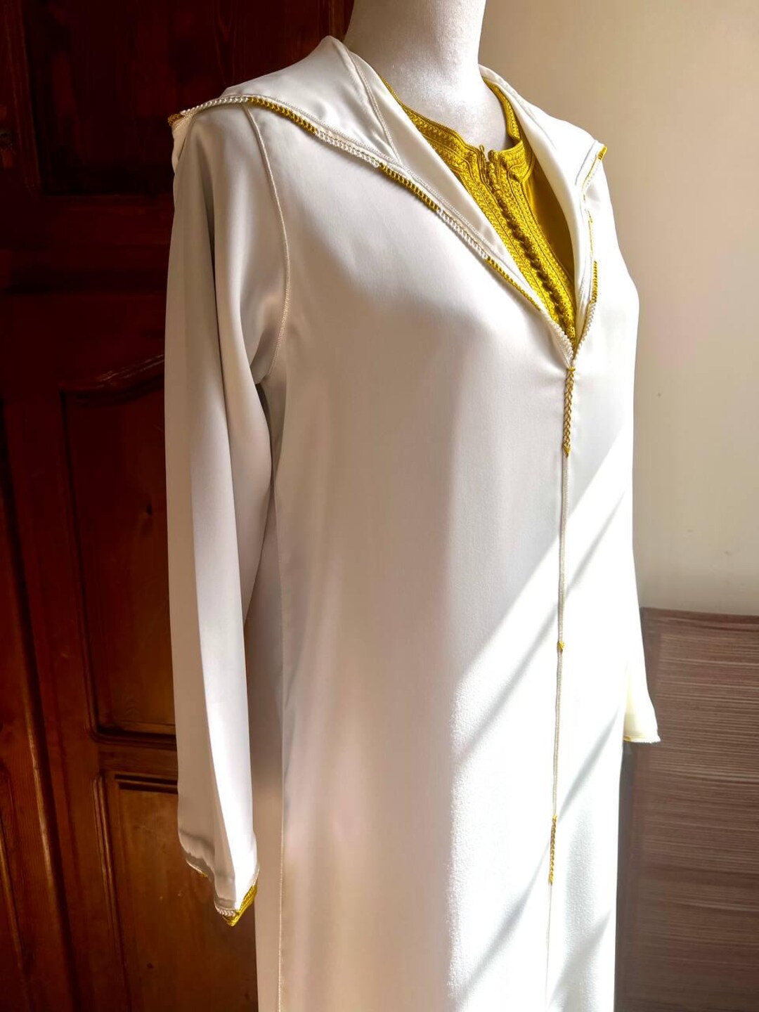 White Moroccan Jalaba 2-piece Set With Gold Details – Modest Wedding ...
