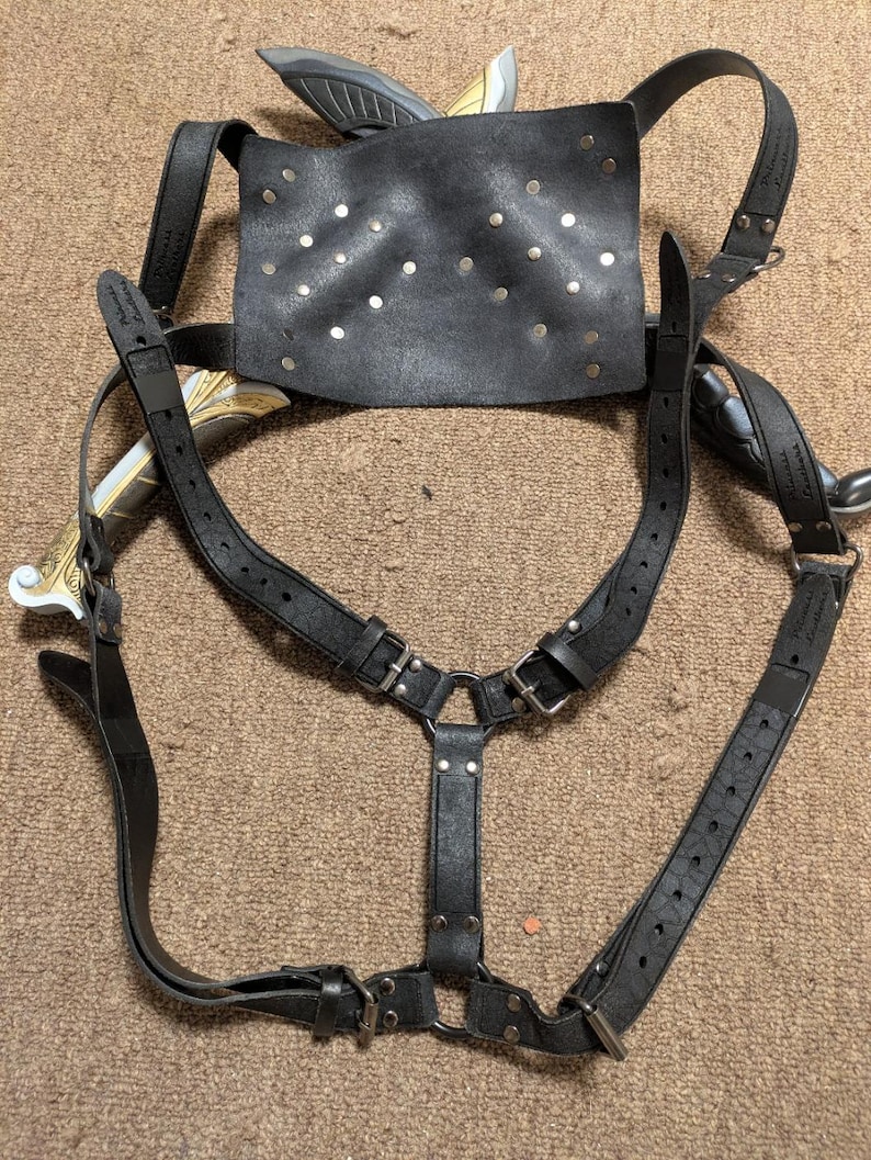 LARP Gear, Leather Back Harness, Down Draw for Daggers - Etsy