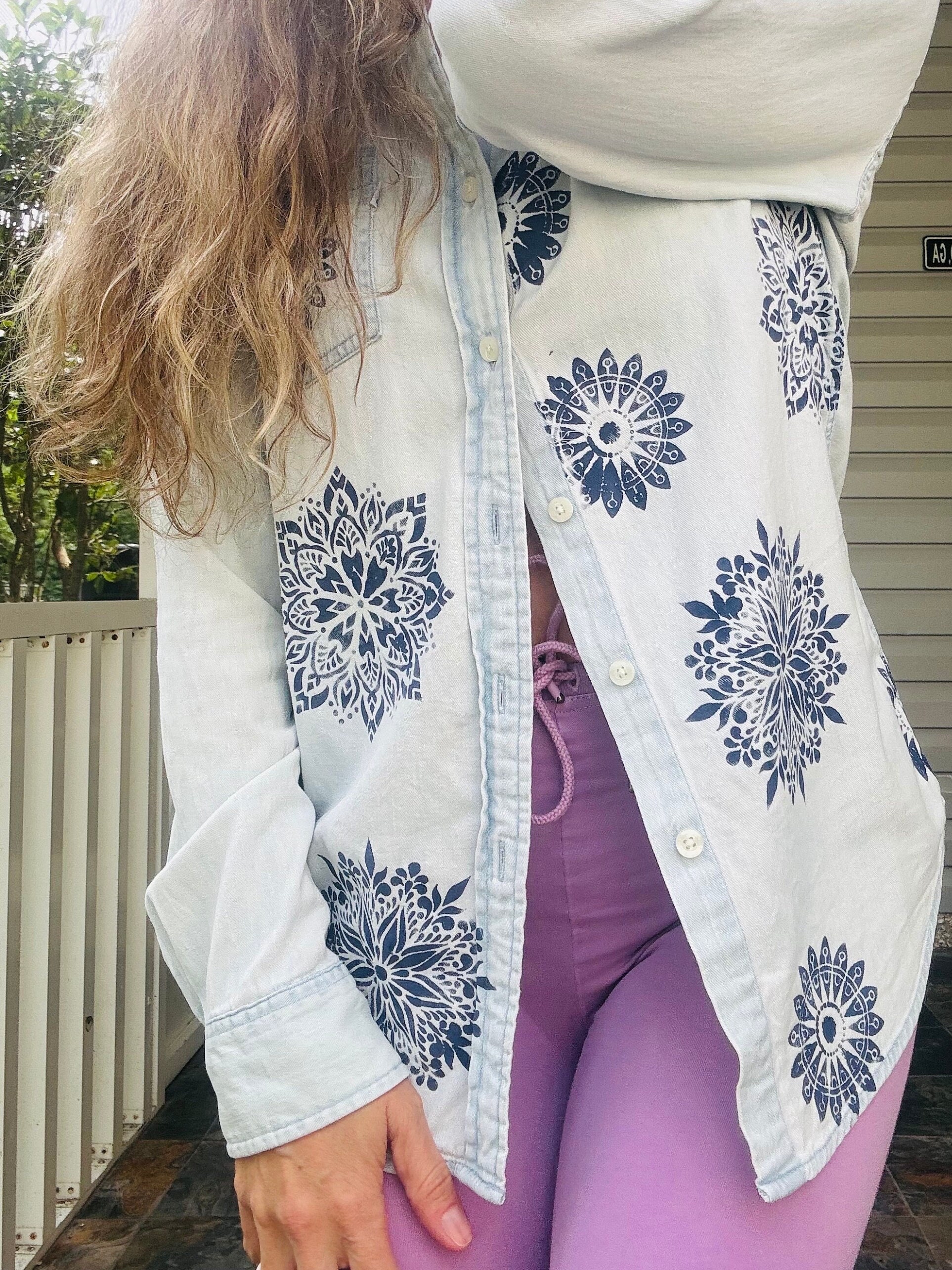 Mandala Stenciled Levis Denim Button Down Long Sleeve, Size Small. - Etsy